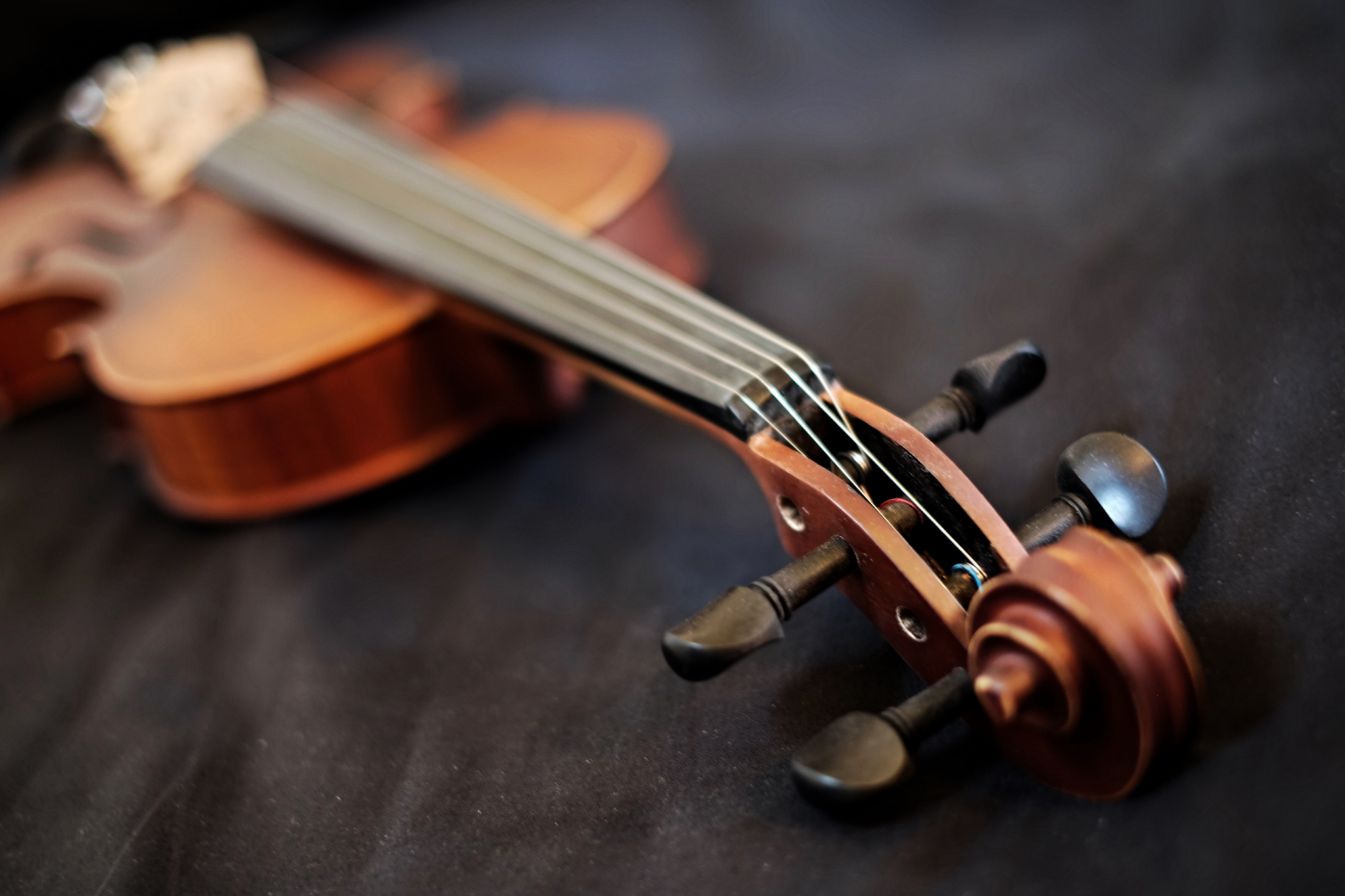How To Have A Big Crush On The Violin - The Awl